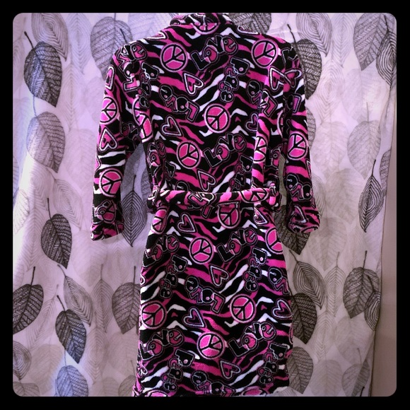 Fancy Girlz | Pajamas | Fancy Girlz Long Sleeve Plush Peace Love Robe ...